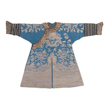 A Chinese robe, Qing dynasty, 19th Century. - Bukowskis