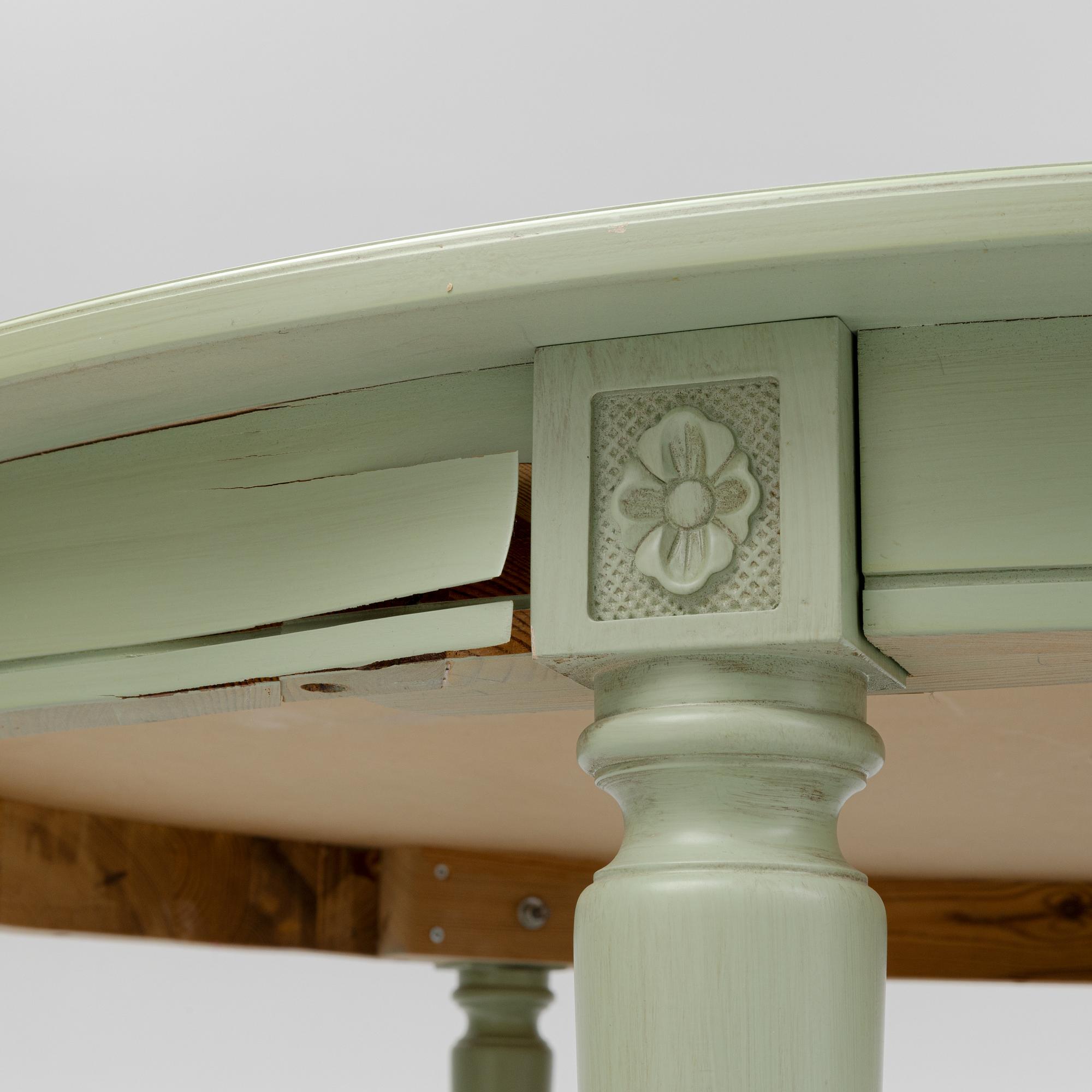 Matbord, 1900-talets senare del. Gustaviansk stil. - Bukowskis