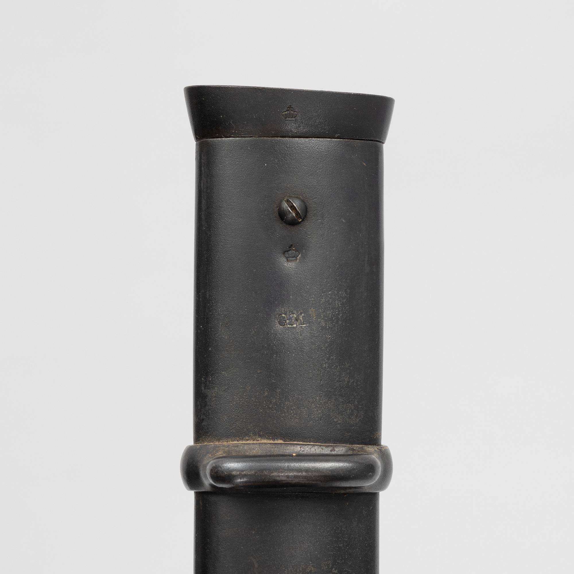 A Swedish cavalry saber with scabbard, 1893 pattern. - Bukowskis