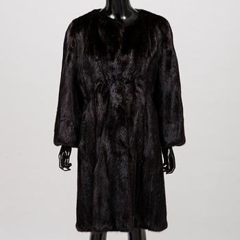 SAGA MINK FUR COAT by T. Räsänen, Turku, Finland. - Bukowskis
