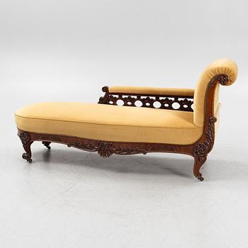 Divan, rococo style, first half of the 20th century. - Bukowskis