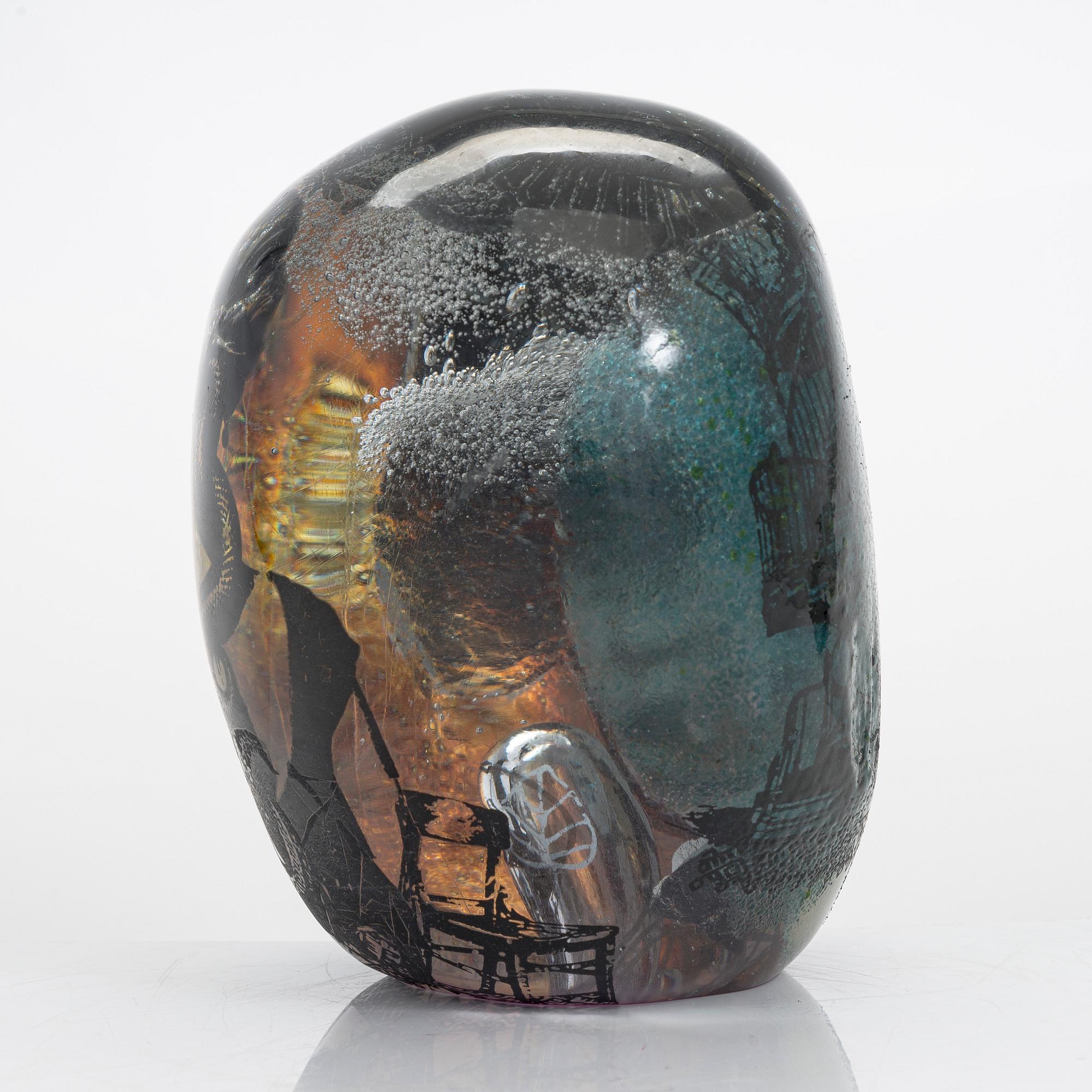 Sini Majuri, A glass sculpture 'Storm'. Signed Sini Majuri 2022 ...