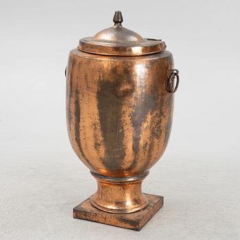 Copper barrel, circa 1900. - Bukowskis