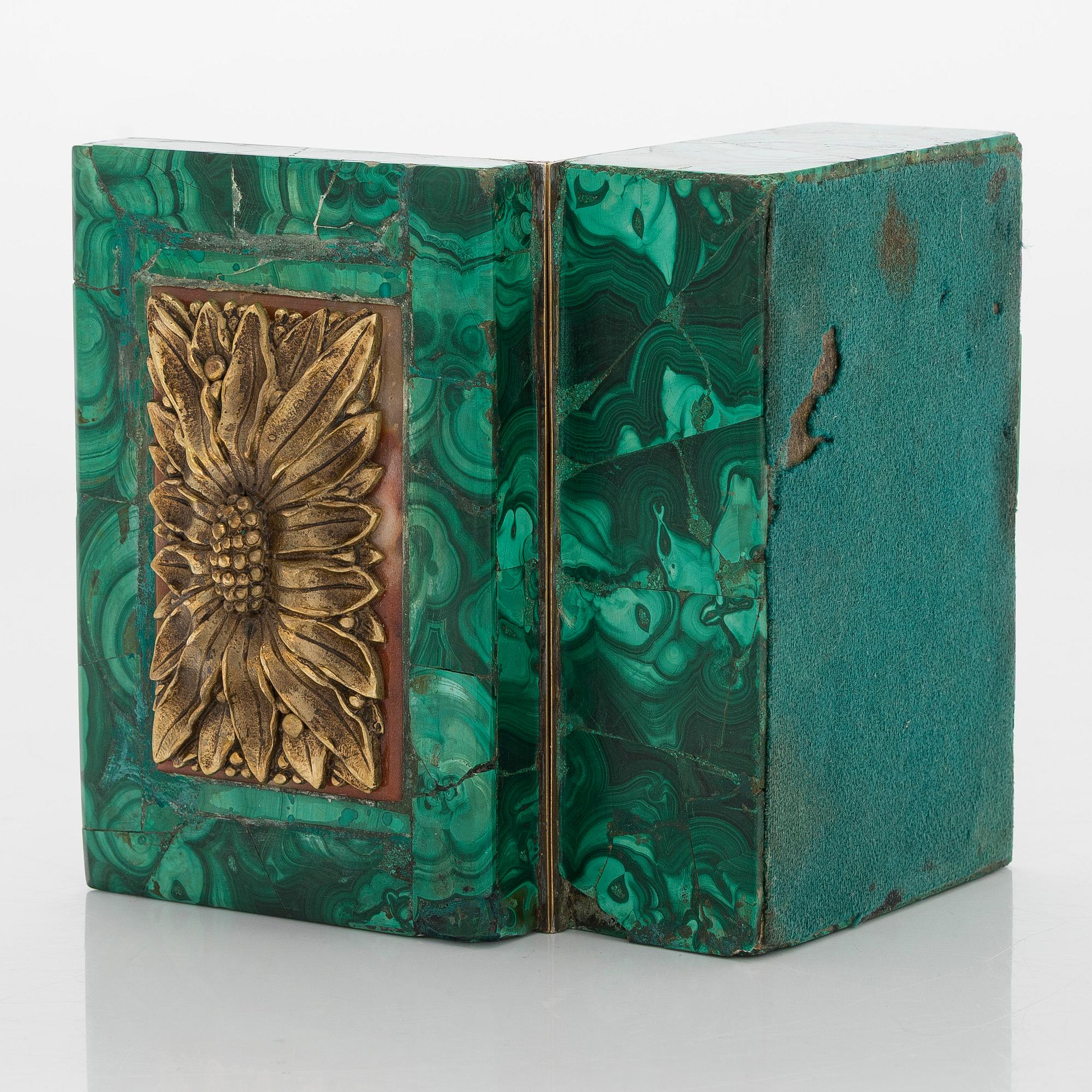 A malachite-veneered box, circa 1900. - Bukowskis