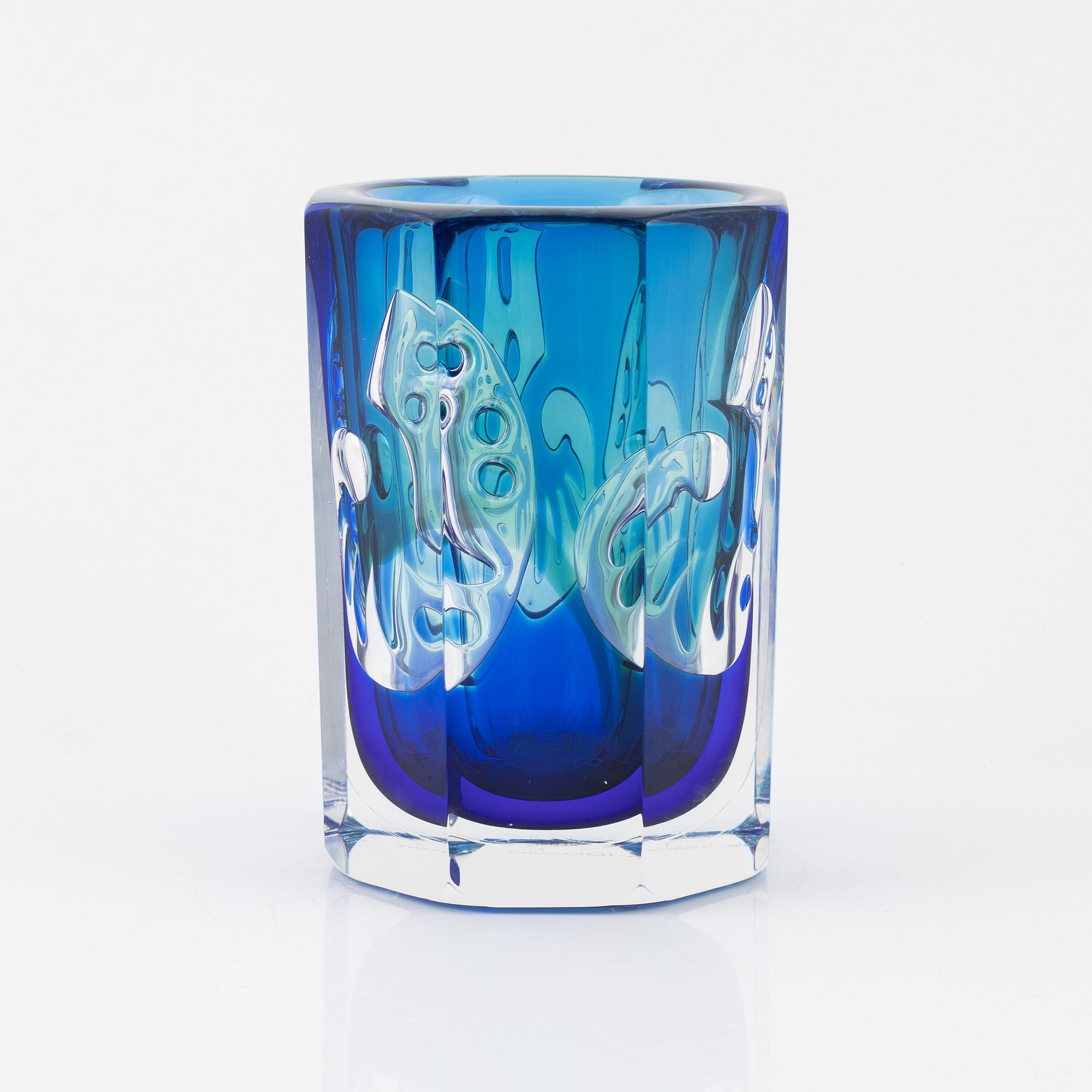 Olle Alberius, a glass vase, Orrefors, Sweden 1991. - Bukowskis