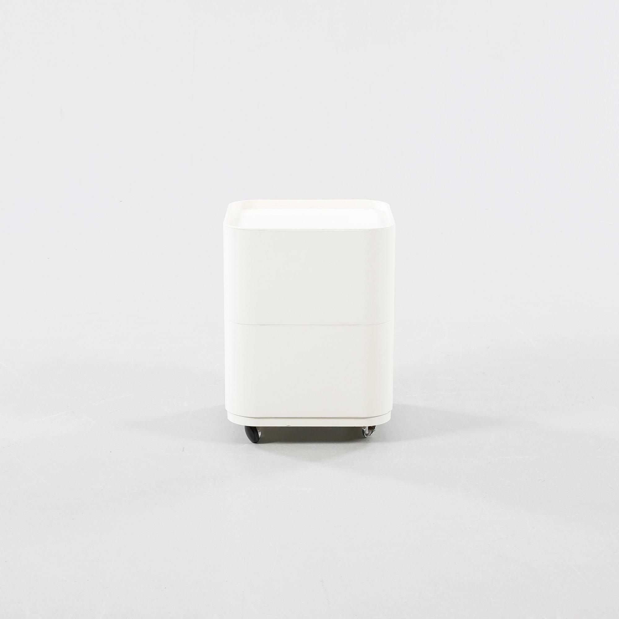 A plastic bedside table "Componibili", Anna Castelli-Ferrieri for ...